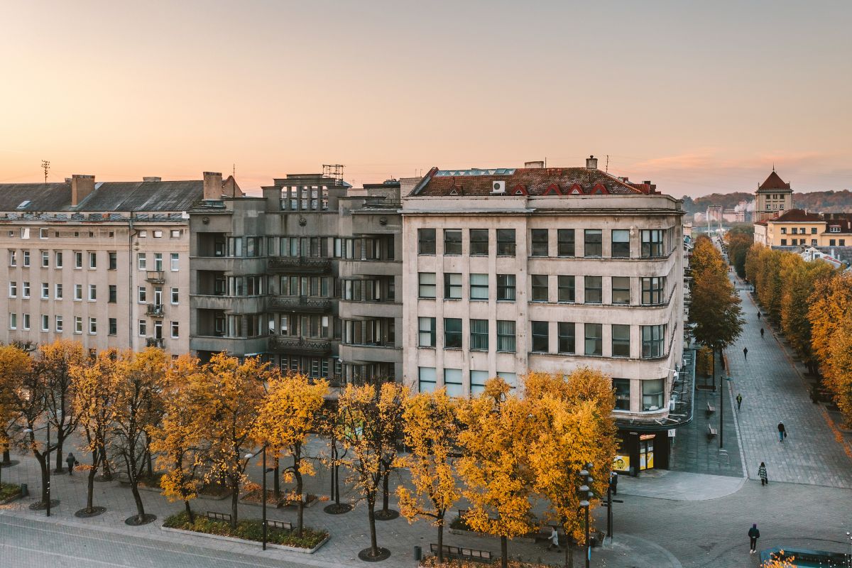 KAUNO TARPUKARIO ARCHITEKTŪRA. MODERNIZMAS IR ART DECO - Kauno gidas